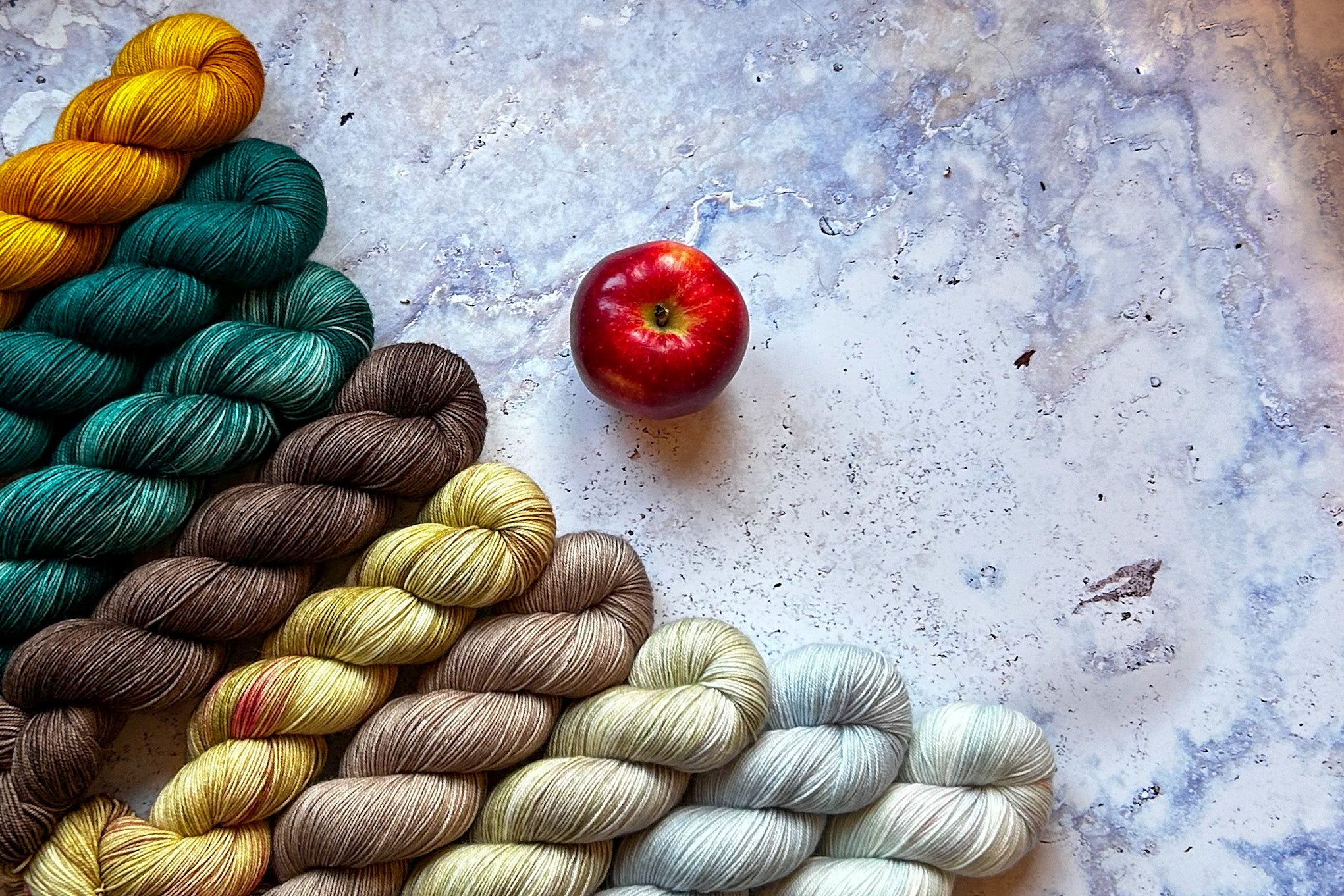 Twilight Collection – Through the wardrobe yarn